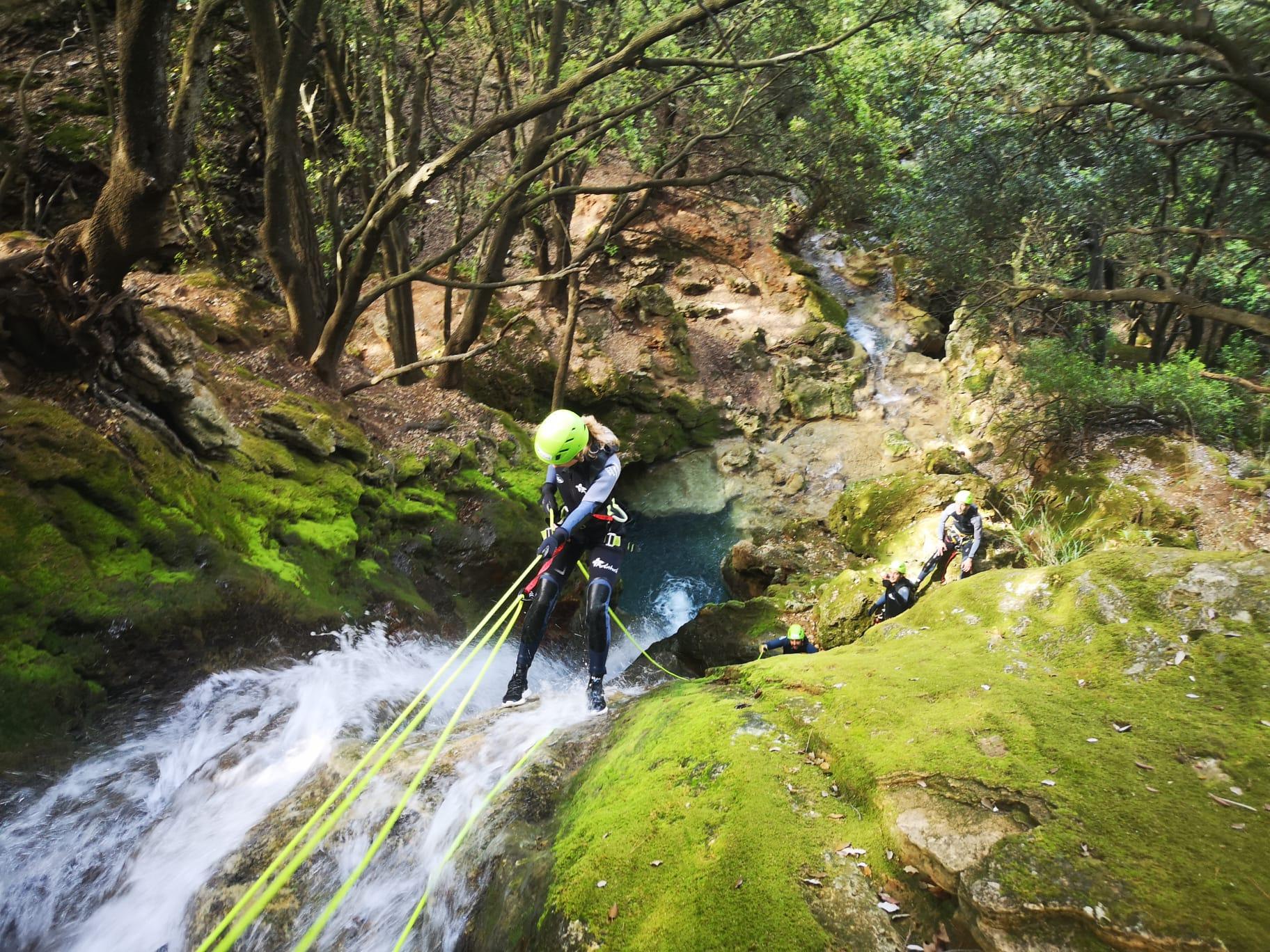 Mallorca-Wasserfall Salt des Freu fließt wieder
