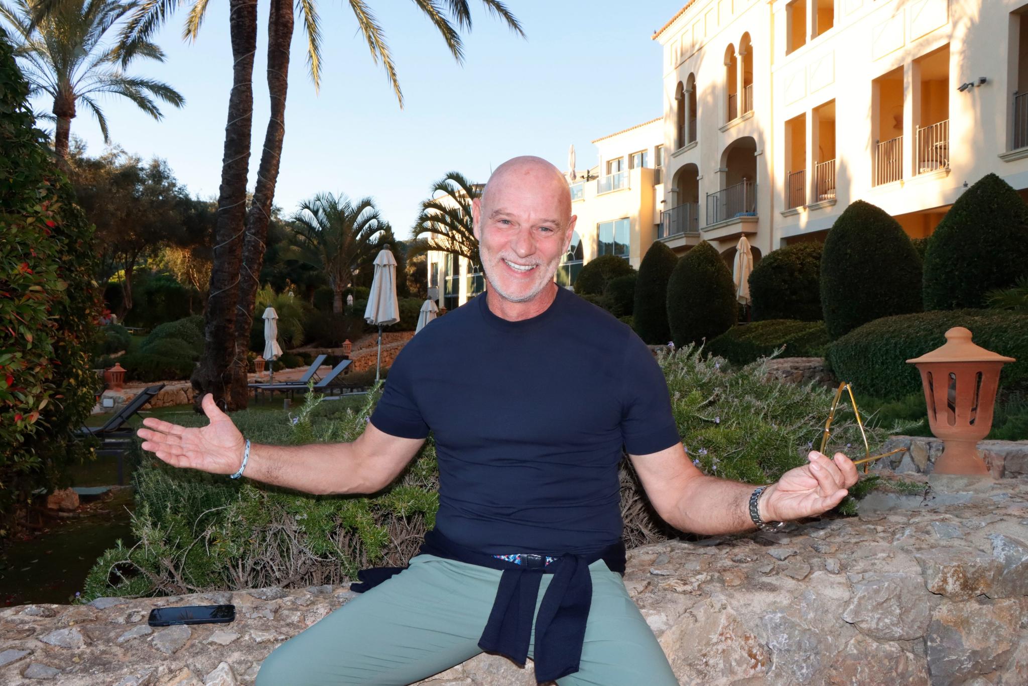 Dieser deutsche Schauspieler setzt sich auf Mallorca für Nachhaltigkeit ...