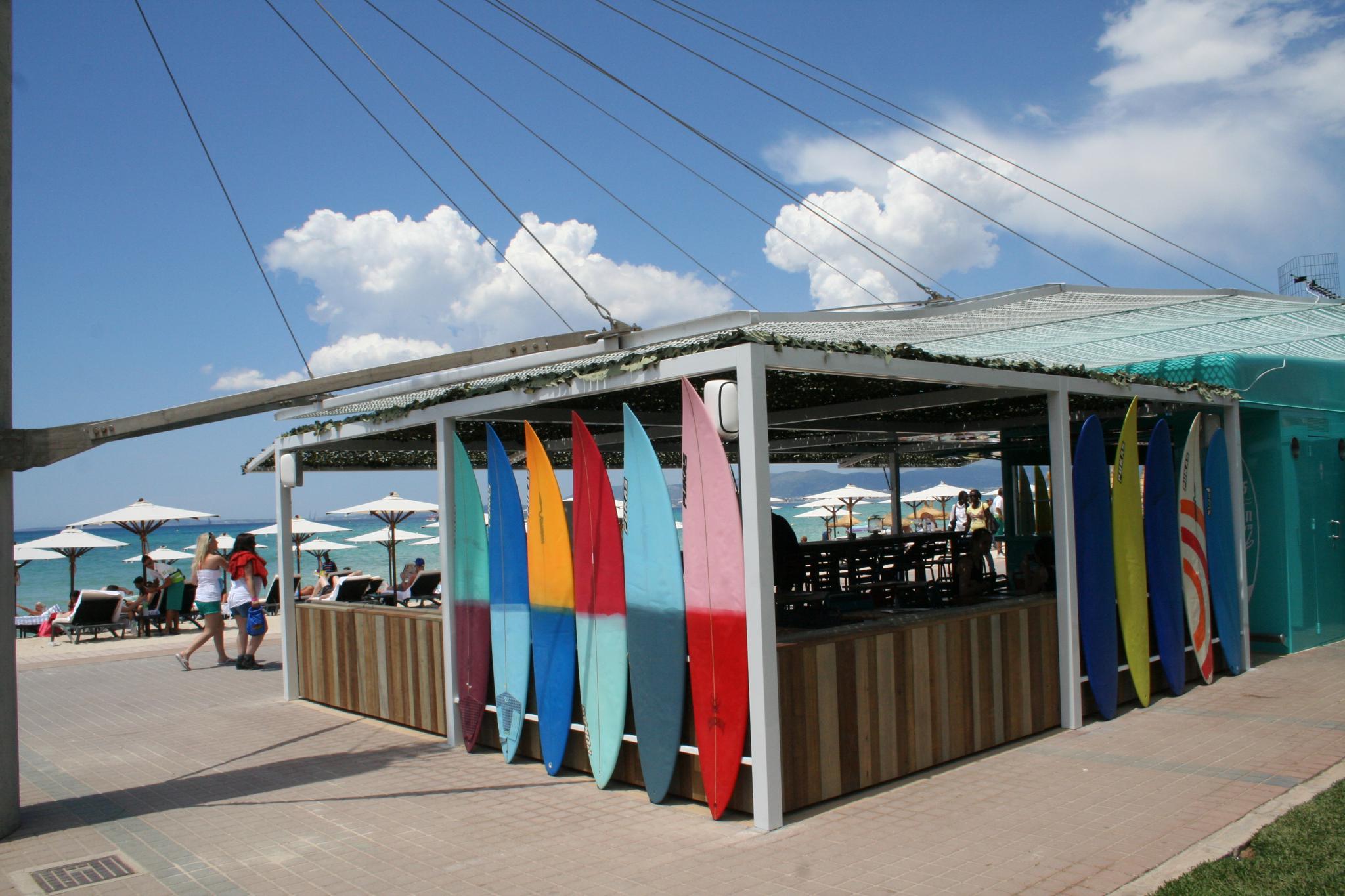Fotogalerie: Strandbar "Balneario 4" im neuen Surfer-Look