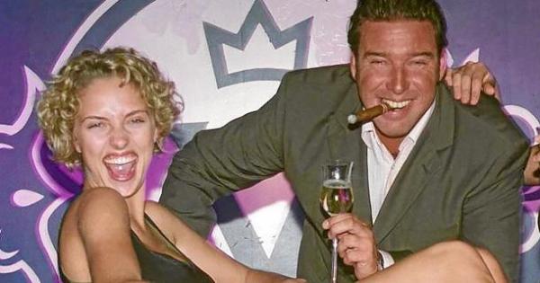 So lässt Party-König Michael Ammer am 11. Juni auf Mallorca die Puppen ...