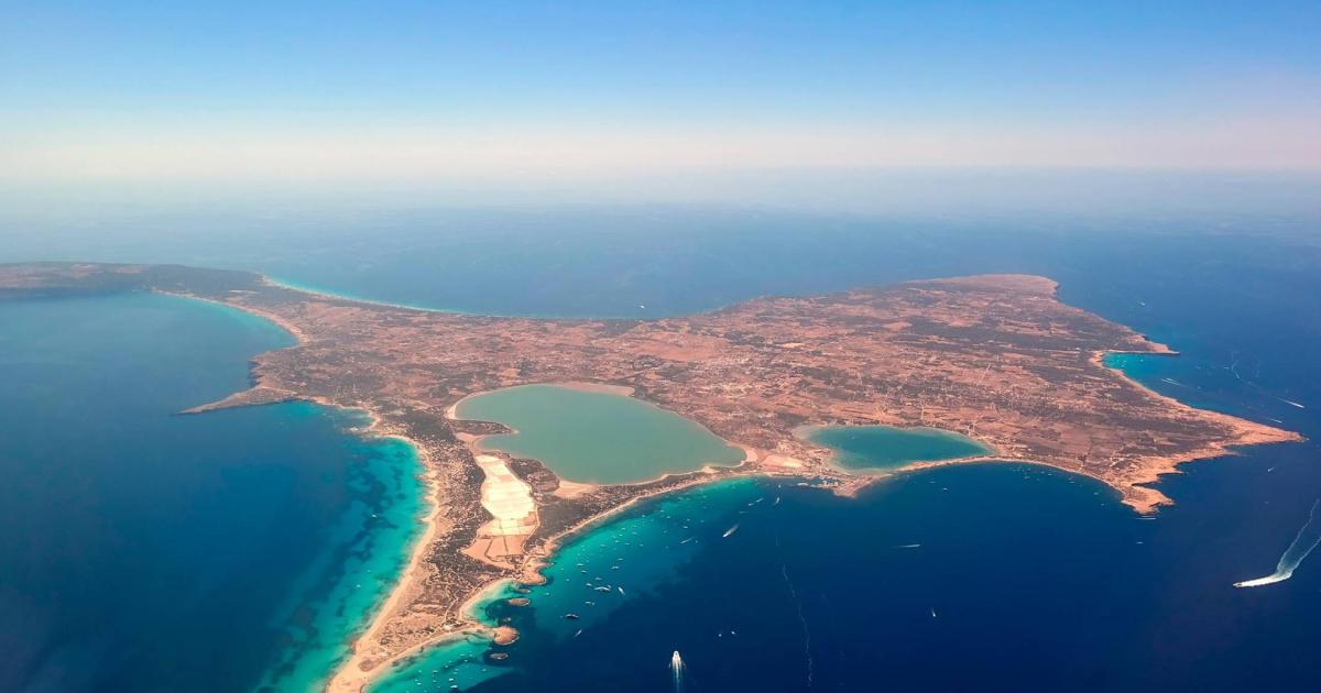 Luxusyacht von österreichischem Star-Dirigent verrottet seit mehr als ...